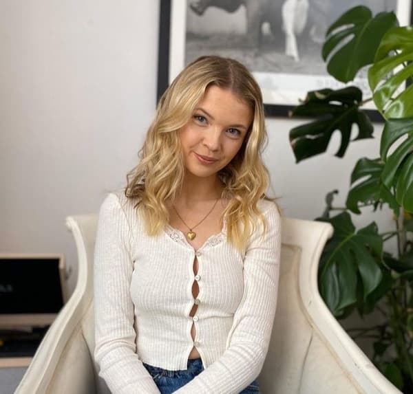 Zoë O Connor | Content Writer at Paired